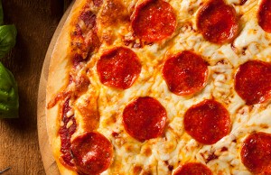The Two-Second Trick to Slash Calories From Your Pizza | Life by Daily Burn